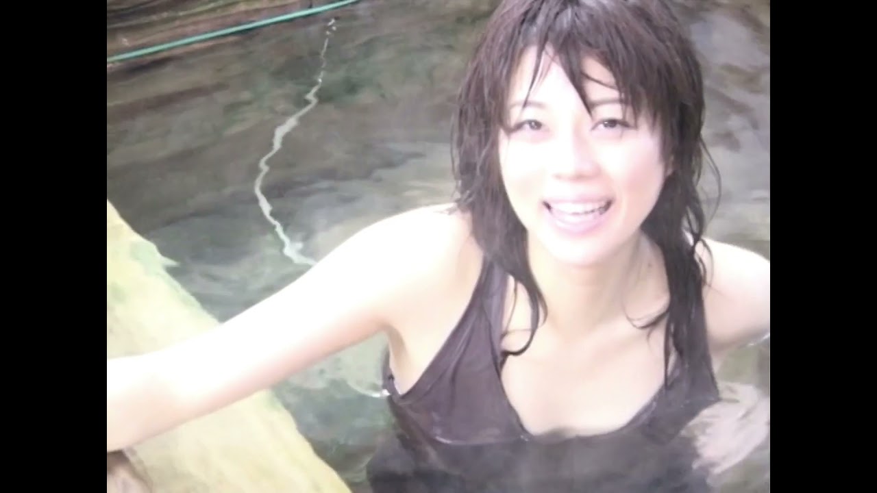 吉岡美穂 2 - MAGMOE