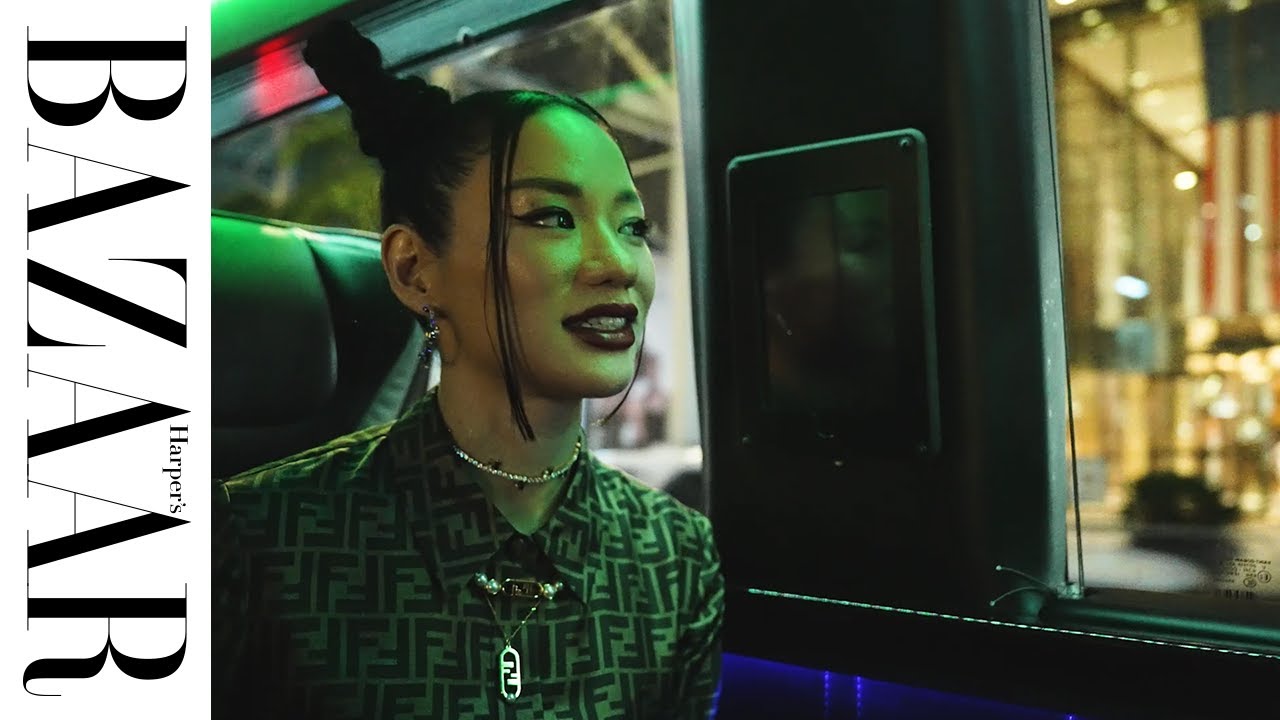 Awich in NEW YORK /FENDI バゲット25周年 記念コレクション ショーへ｜ハーパーズ バザー（Harper's BAZAAR）公式 - MAGMOE