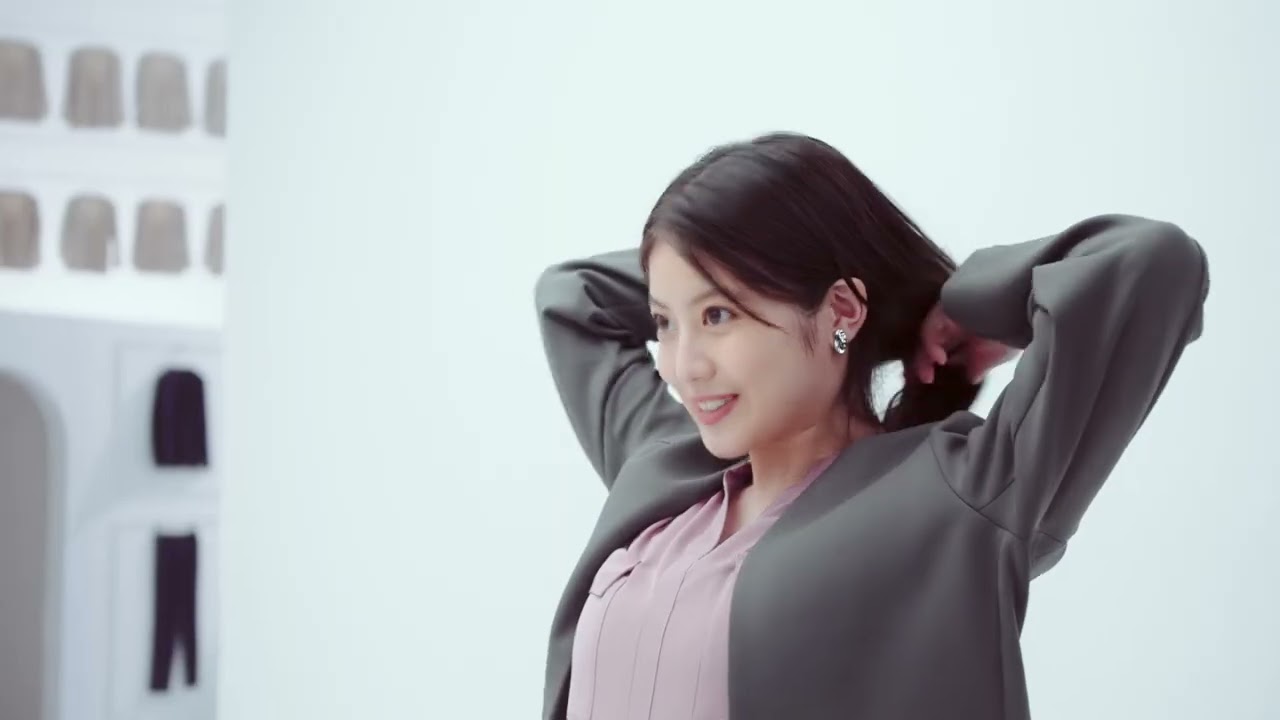 【AOKI】今田美桜出演 パジャマスーツ 15秒 - MAGMOE