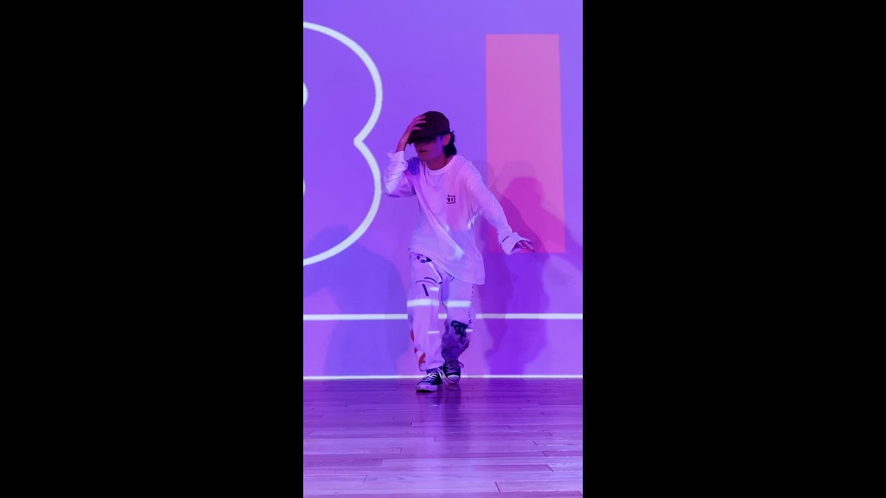 [+81 DANCE STUDIO] V6 - MAGIC CARPET RIDE / 猪狩蒼弥 (HiHi Jets) #Shorts - MAGMOE