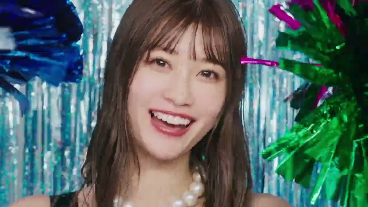 “Let’s Have a Ball” featuring Meru Nukumi (生見愛瑠さん) short ver. | kate spade new york holiday 2022 ...