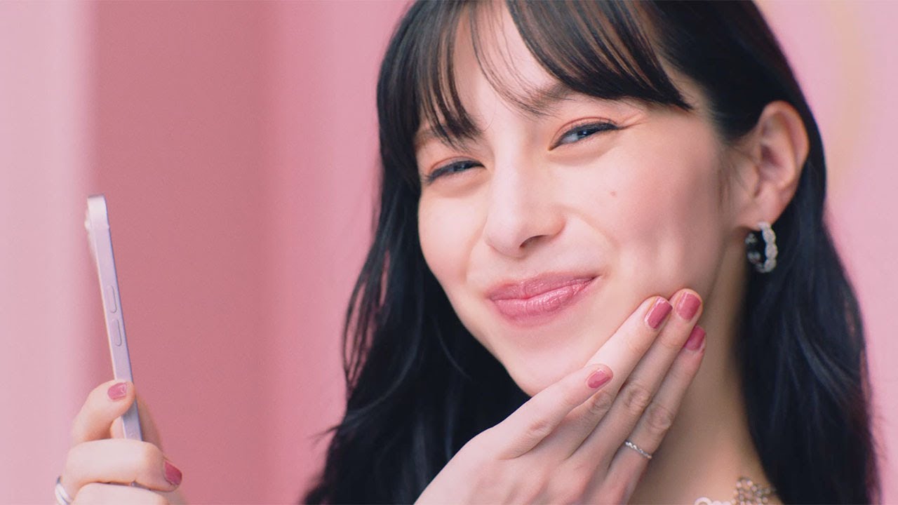 中条あやみ、ルンルン気分！四季折々のヘアスタイル＆衣装で登場 「ホットペッパービューティー」新CM＆メーキング - MAGMOE