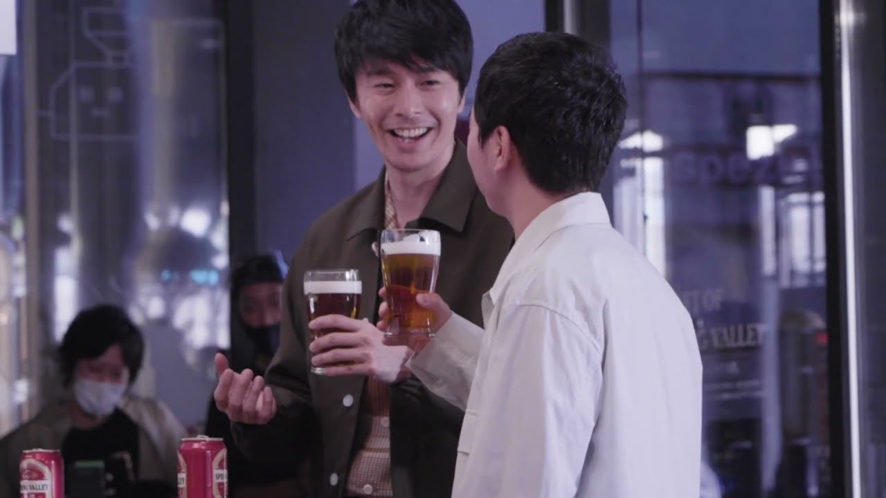 【CMメイキング】長谷川博己さん、染谷将太さん「SPRING VALLEY 豊潤＜496＞」WEBCM - MAGMOE