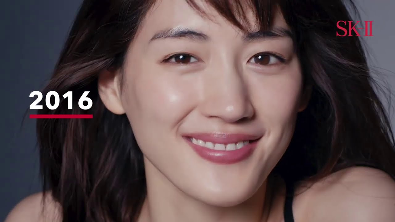 綾瀬はるかさんのクリアな素肌の秘密 | SK-II - MAGMOE