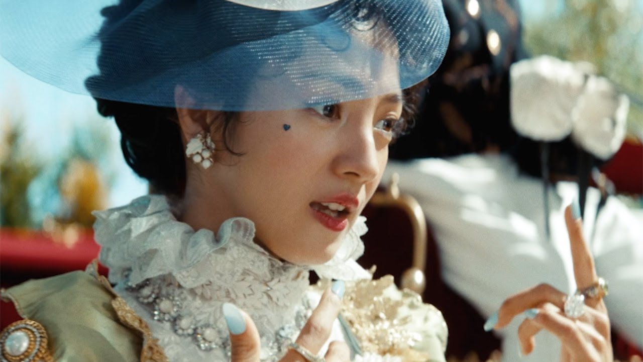 満島ひかり、松田龍平にカモの親子のアテレコむちゃぶり UQ mobile「UQUEEN」新CM「カモの親子」編 - MAGMOE