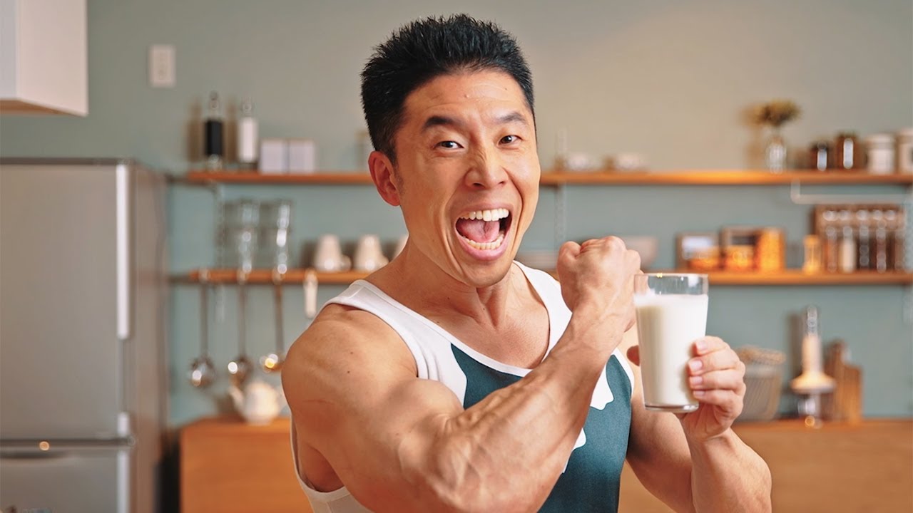 なかやまきんに君、牛乳＋コーラの“コーラミルク”にチャレンジ ホクレンウェブ動画「MILK POWER チャレンジ」1～4 - MAGMOE