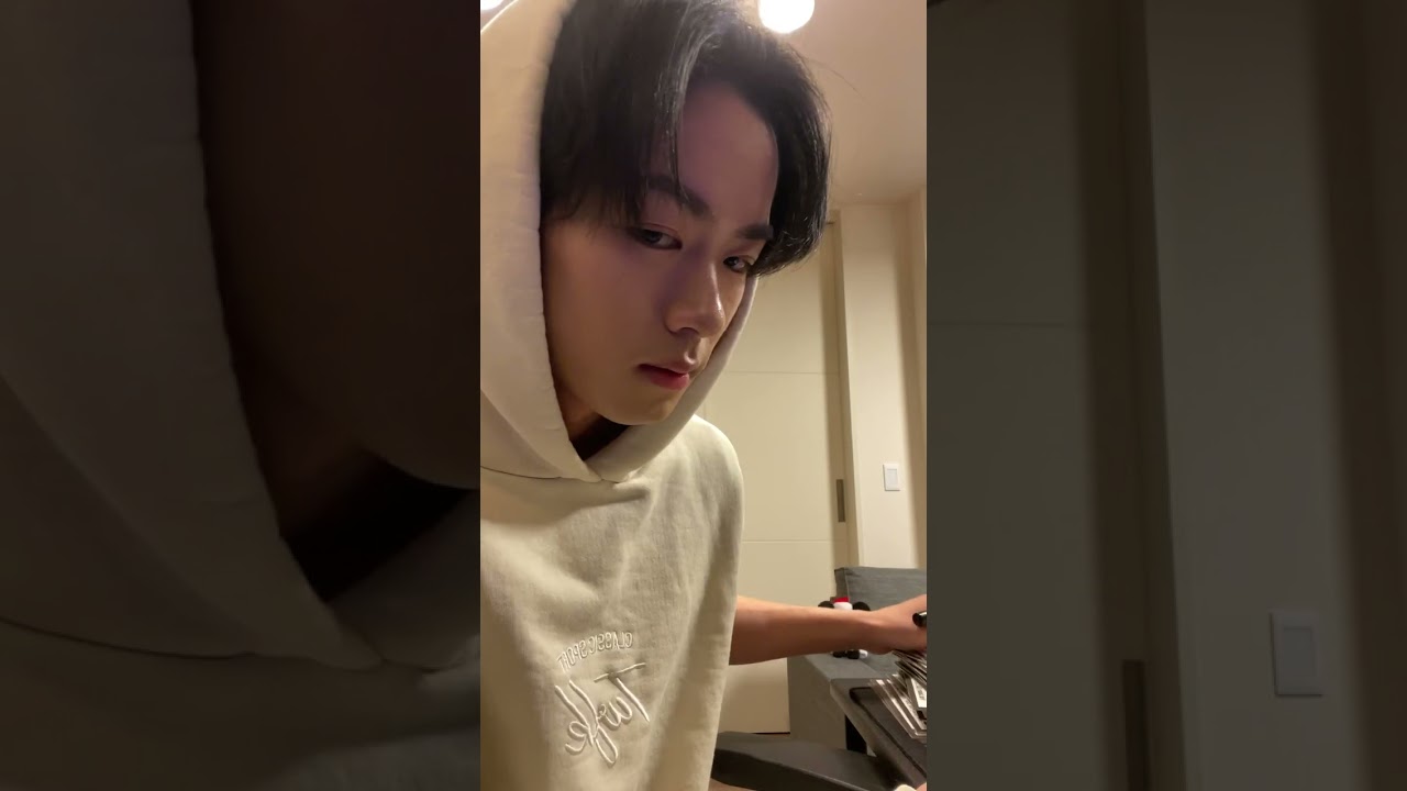 川村壱馬くん インスタライブ 2021/12/25 - MAGMOE