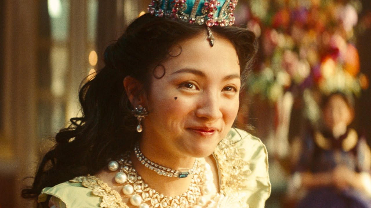 “女王様”満島ひかり、松田龍平の馬ものまねに思わず噴き出す UQ mobile「UQUEEN」新CM「馬」編 - MAGMOE