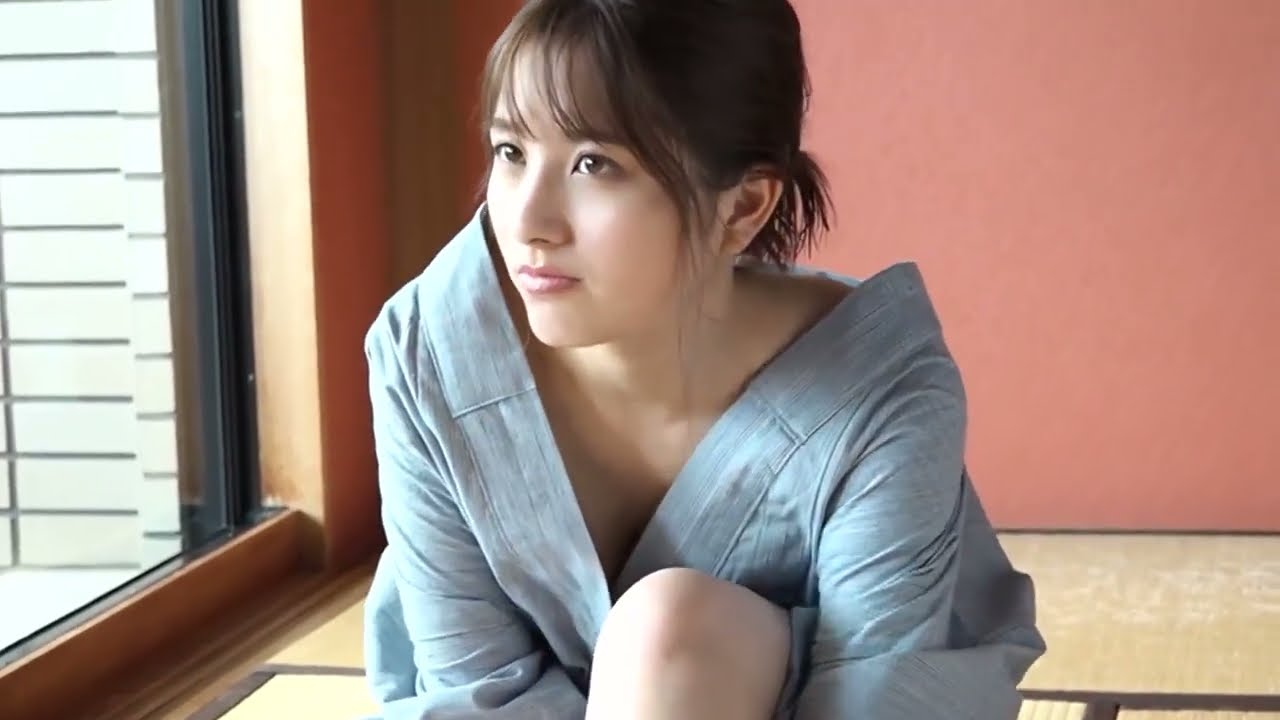 FRIDAY 2022.08.19-26 Accessory DVD Nana Owada 大和田南那 - MAGMOE