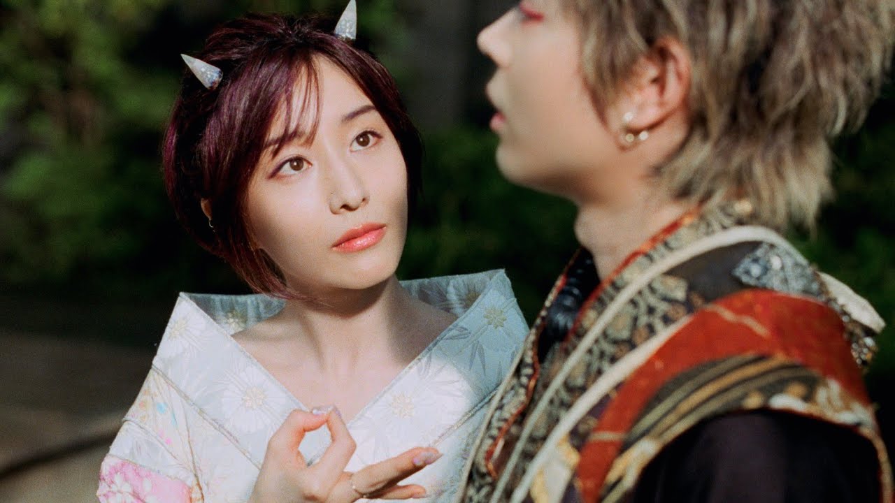 【au三太郎】田中みな実、菅田将暉の妻“鬼嫁”で登場／au三太郎CM「鬼嫁登場」篇＋メイキング・インタビュー - MAGMOE