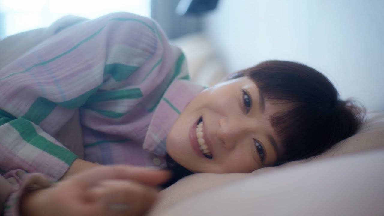 上野樹里と“寝起きからジャンケン”で幸せな朝 浄水型ウォーターサーバー「every frecious」新CM - MAGMOE