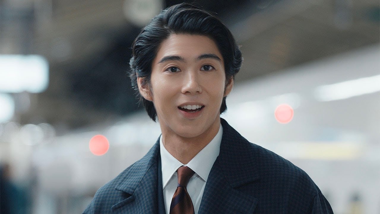 【JR東海】賀来賢人出演 CM曲はUA「会いにいこう」クリスマスアレンジver. 「会いにいこう」シリーズ新CM「すべての会いたい人へ」編 - MAGMOE