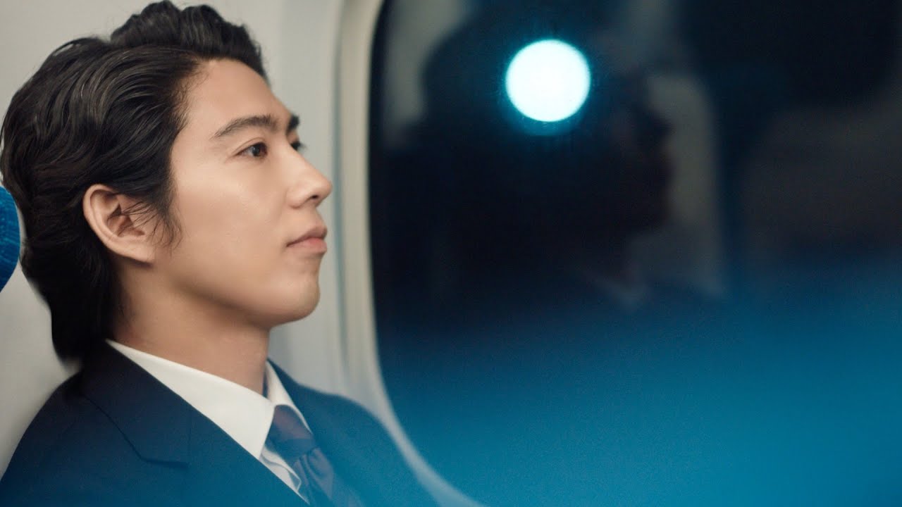 賀来賢人出演、UAが歌うJR東海「会いにいこう」クリスマスバージョン／JR東海 CM - MAGMOE