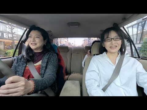 B1- 伊藤かずえ、初登場の実妹と愛車・日産シーマでドライブ 衝撃事実「妹の方がデビューが早かった」 - MAGMOE