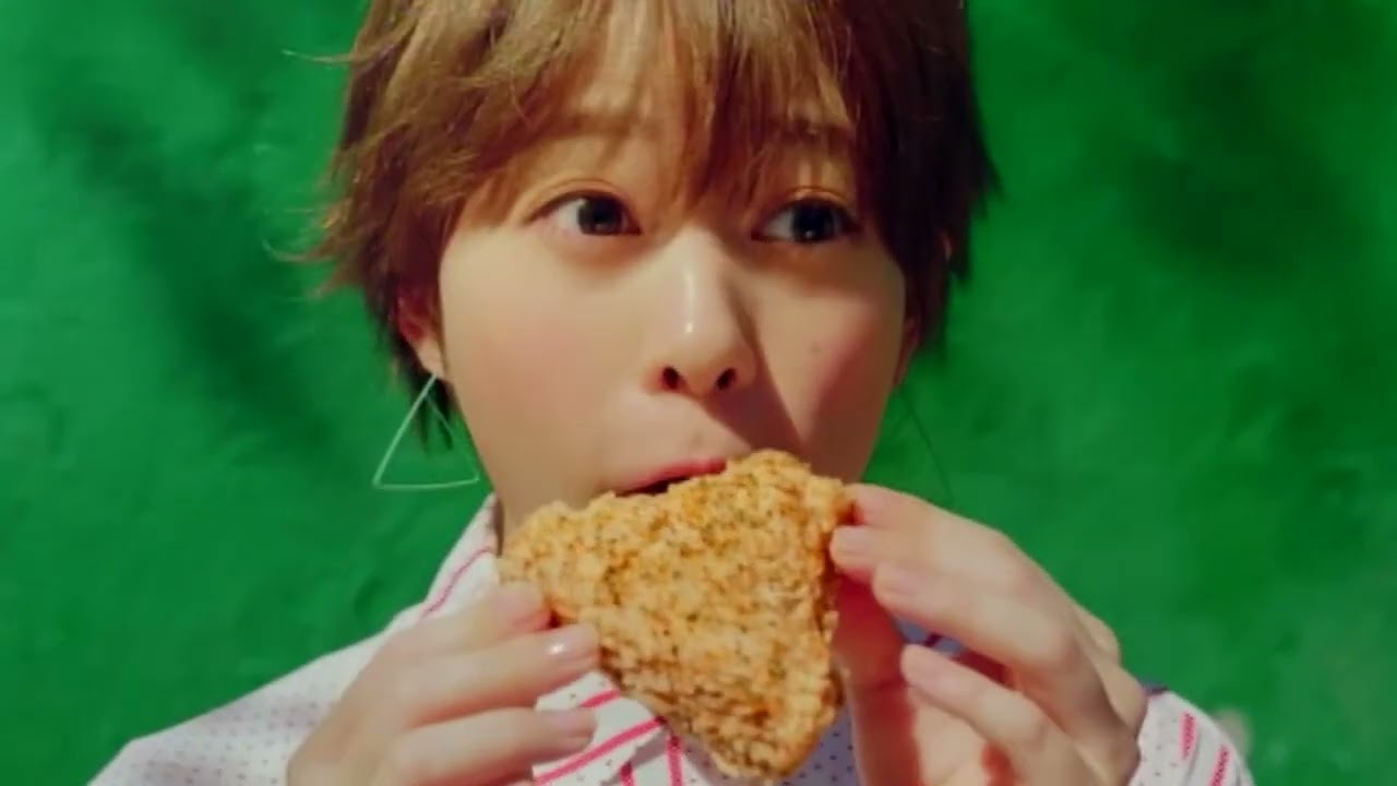 高畑充希 KFC CM 2022 - MAGMOE