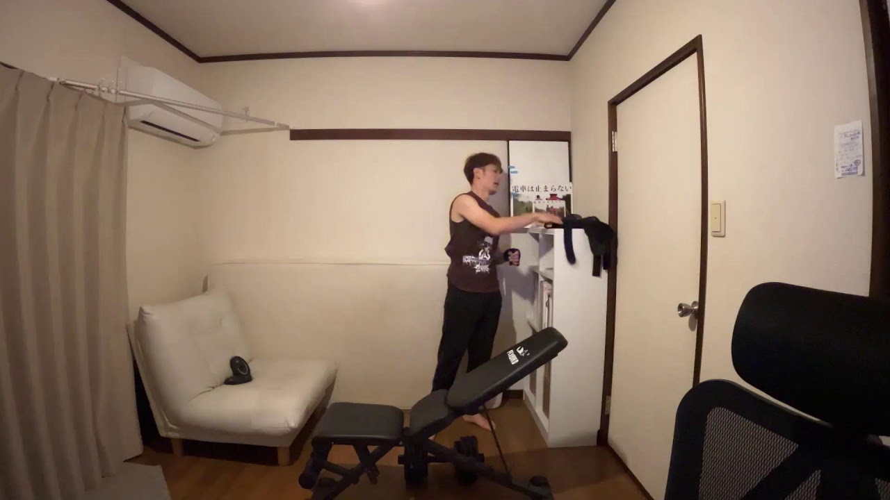 写真家が筋トレで苦しんでいるだけの動画 シーズン4 3月25日 - MAGMOE