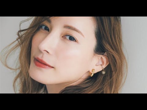 T2- 41歳・加藤あい「美しく健やかな生活を」 『美ST』レギュラーモデル決定&インスタ開設 - MAGMOE