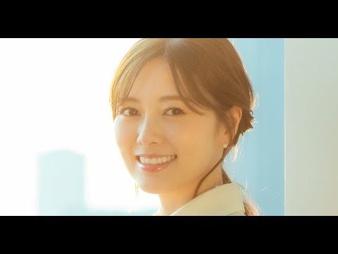 T2- 白石麻衣、大胆スリットから太もも美脚あらわ「美人過ぎてずっと眩しい」「うっとり」 - MAGMOE