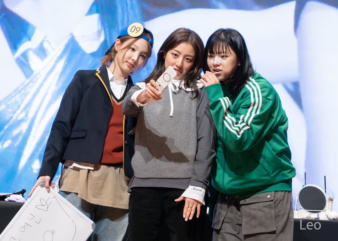 ナヨン、ジヒョ、ジョンヨン - MAGMOE