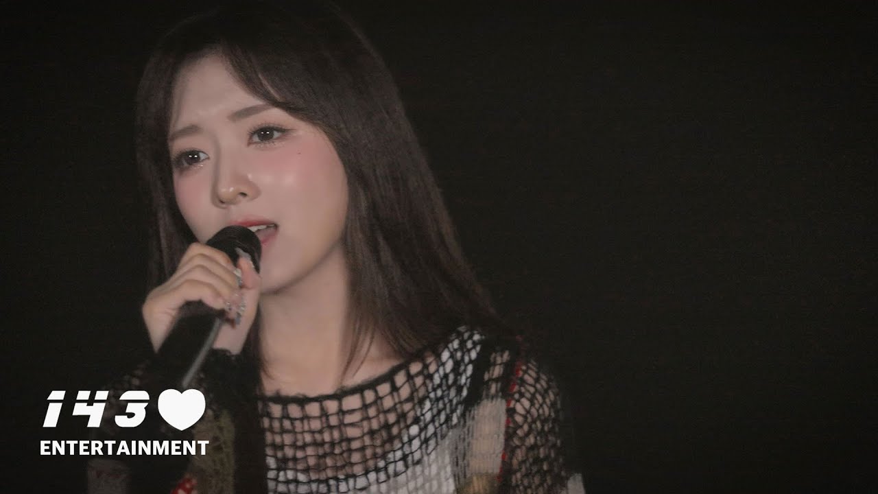 "会いたくて会いたくて" [西野カナ] COVER BY MiU @ 143 F'REAL LIVE - MAGMOE