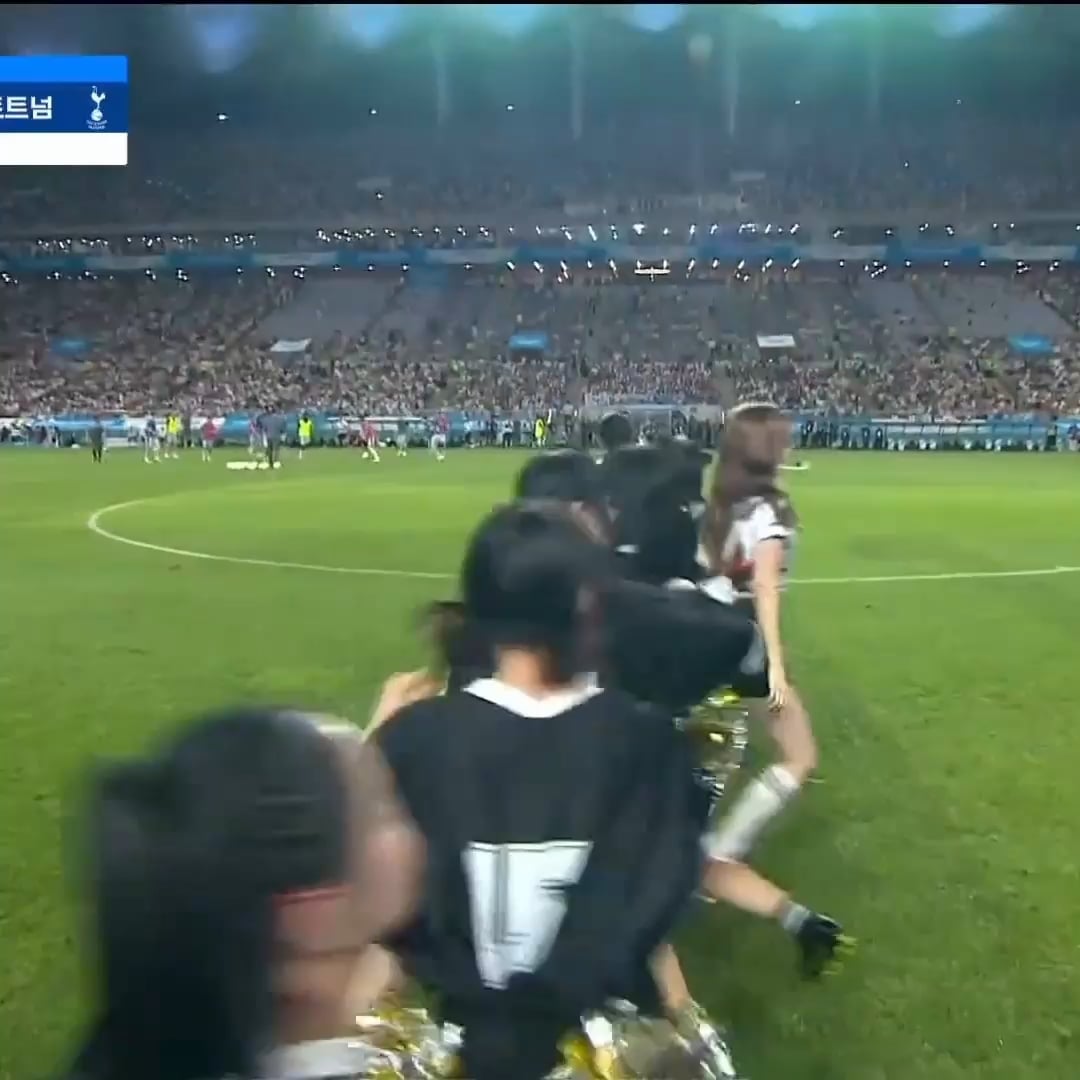 240731 - That whole focus on Sana! - MAGMOE