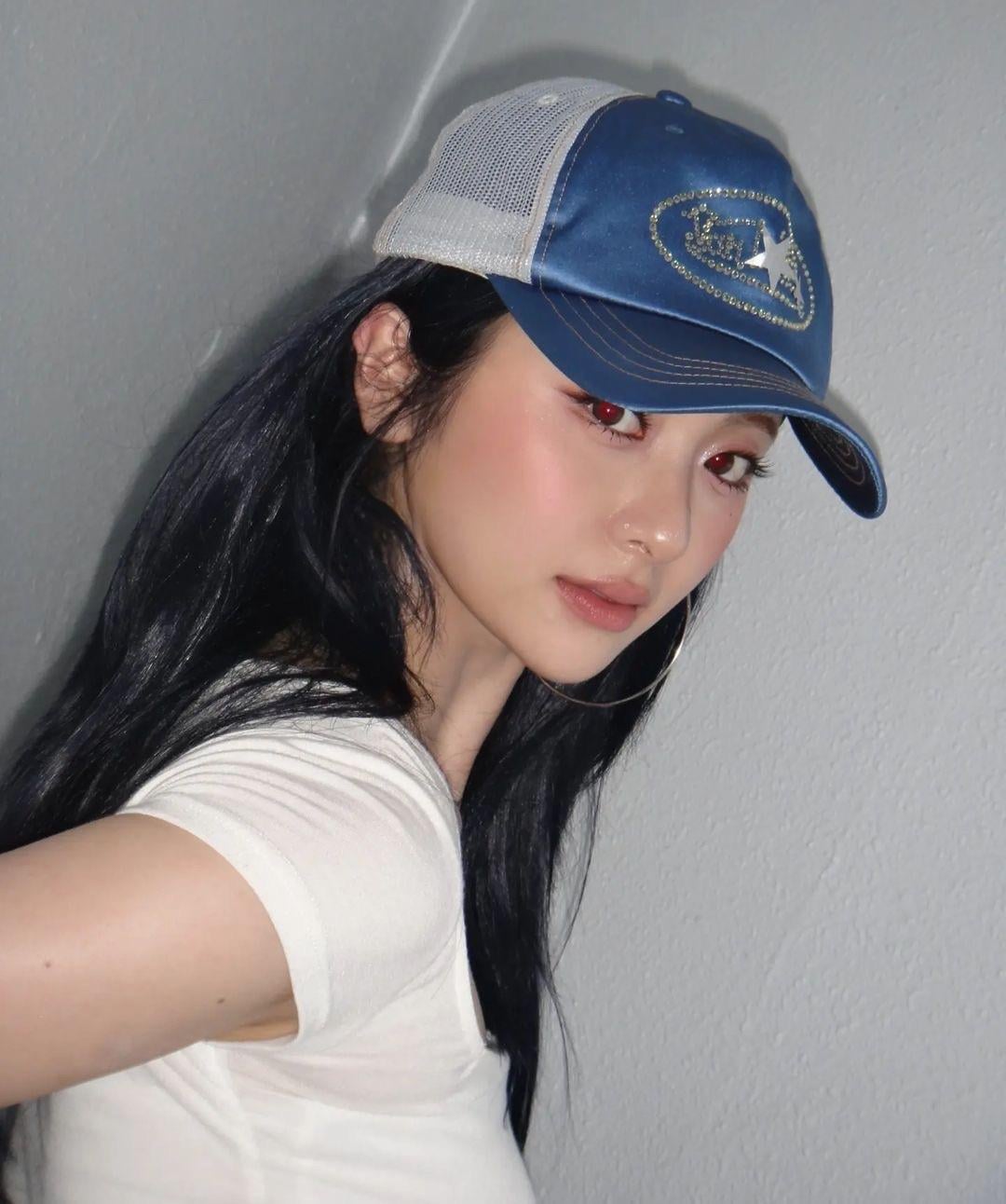 240907 ホ・ユンジン Instagram Update (feat. LE SSERAFIM) - MAGMOE