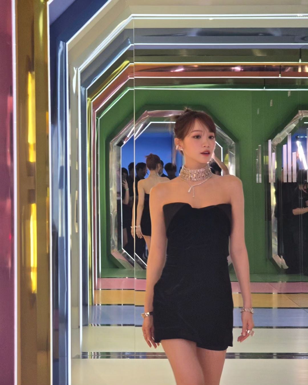 241017 キム・チェウォン Instagram 更新 - MAGMOE