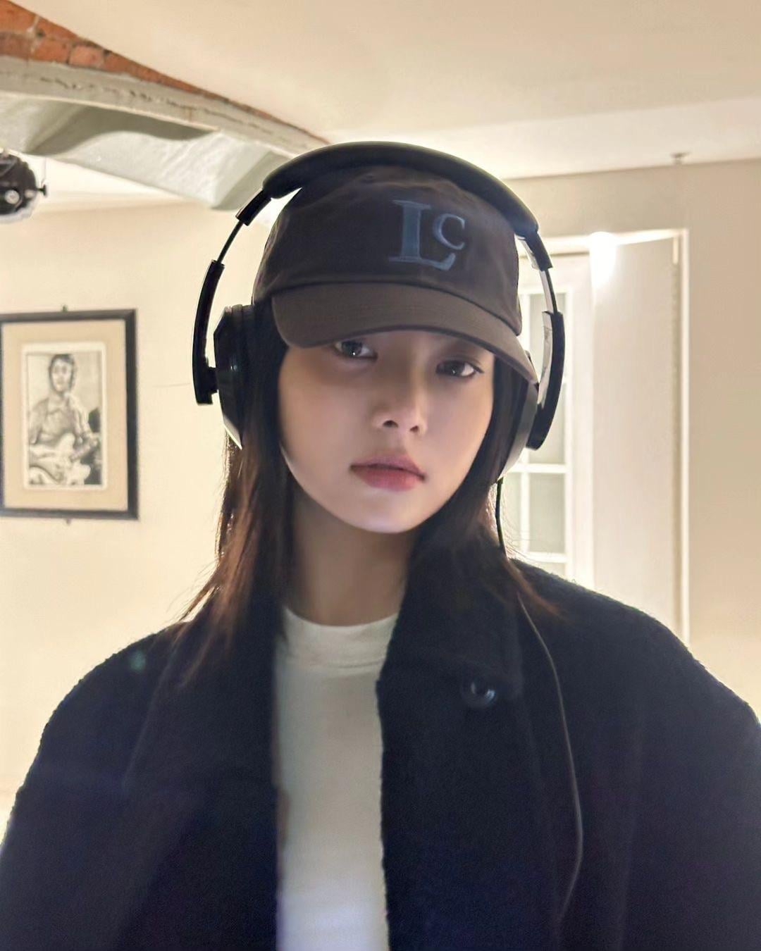 241111 ホン・ウンチェ Instagram 更新 - MAGMOE