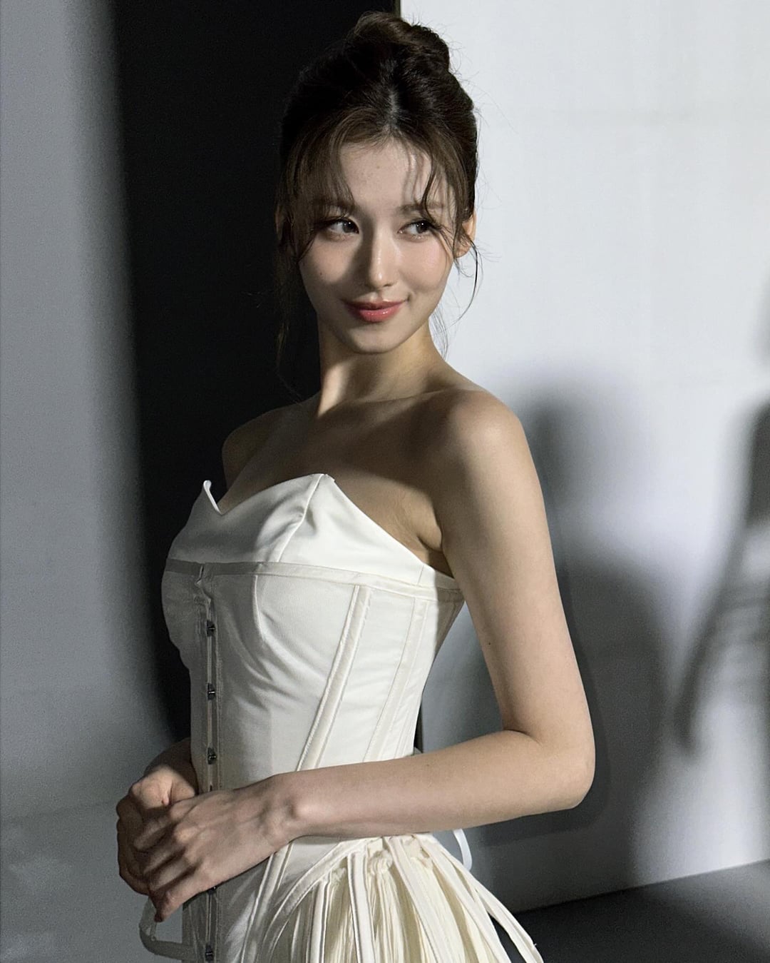 241107 Sana Instagram Update - MAGMOE