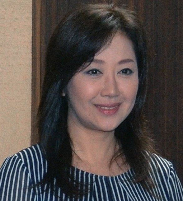 「家族愛が伝わってきて…」伍代夏子＆杉良太郎〝息子達〟と25回目の結婚記念日ショットが大反響「ますます若く元気なご夫婦♡」 - 西日本新聞me - MAGMOE