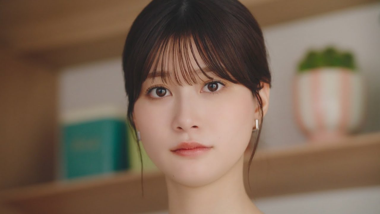 生見愛瑠 (めるる) アイリスオーヤマ トルクリーン「なんでもとるとる」篇 TVCM - MAGMOE