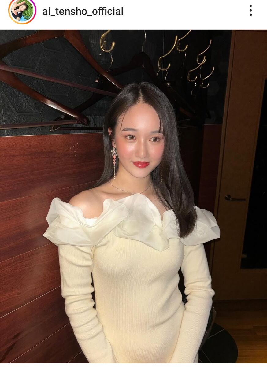 大物俳優の23歳美人娘が「めっちゃ魅力的」「お人形さん」「やっぱり顔似てる」美形家族で話題 - スポーツ報知 - MAGMOE