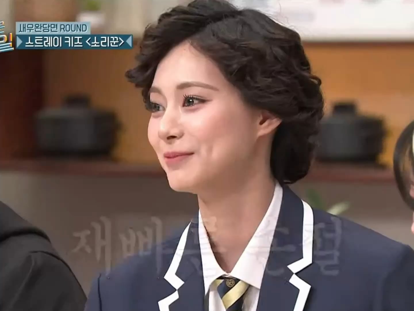 Handsome Tzuyu's nose scrunch - MAGMOE