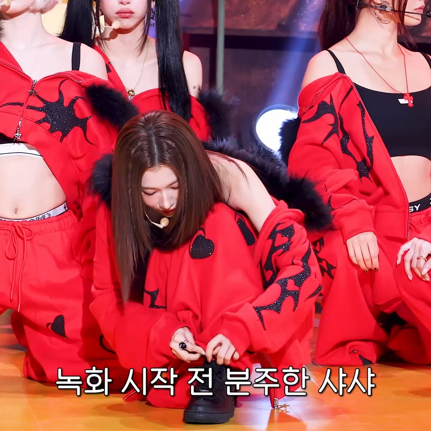 Sana realizing everyone is waiting for her to get ready - MAGMOE