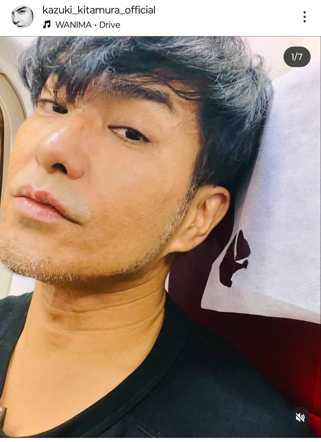 北村一輝、ワイルドな半袖短パン姿 両腕にはタトゥー？「カッコ良すぎて惚れ惚れ」タイで撮影中: J-CAST ニュース - MAGMOE