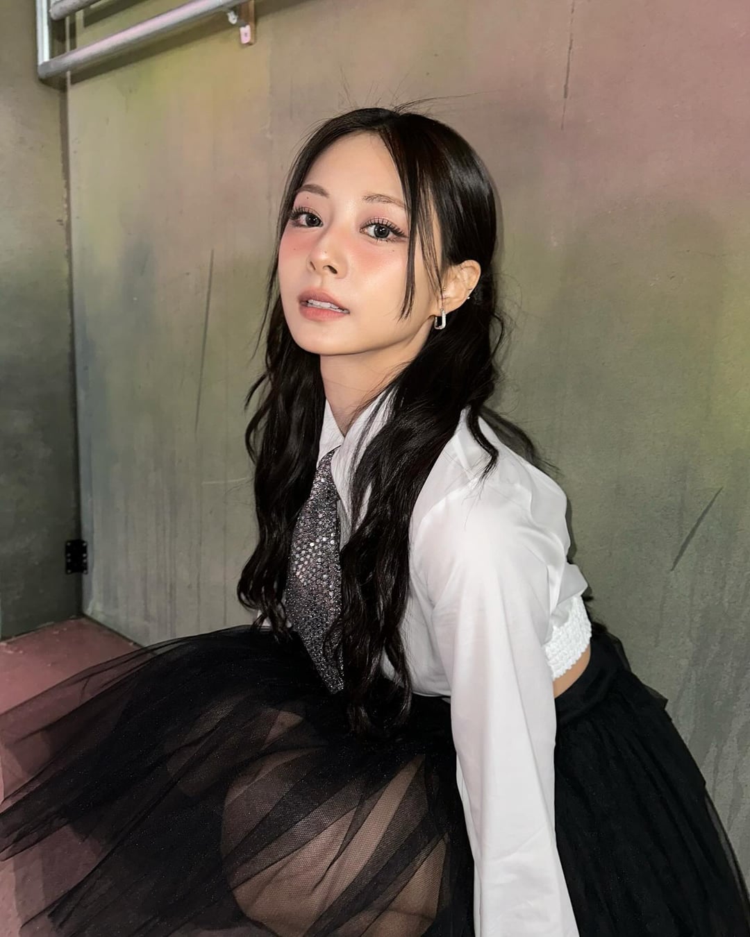 241207 Tzuyu Instagram Update - MAGMOE