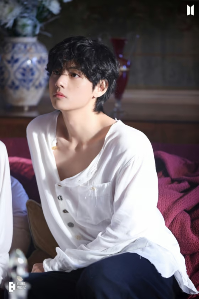 BTSのV、米英チャートでK-POPアーティスト最高記録 写真枚 国際ニュース：AFPBB News - MAGMOE