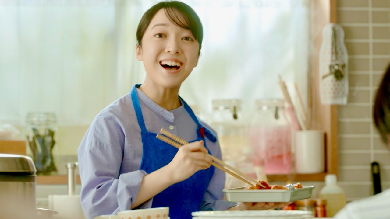 上白石萌音、西島秀俊に「パパ！」山崎賢人が驚き！サントリー生ビール CM - MAGMOE