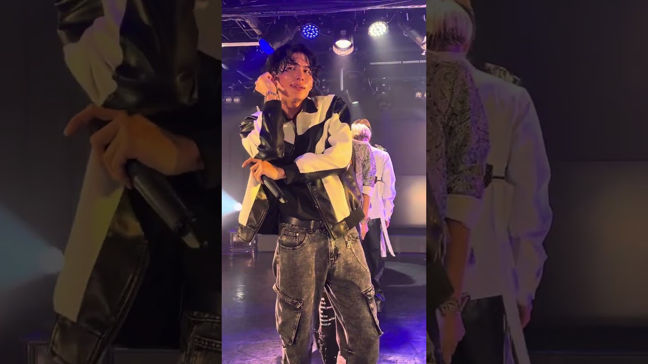 Paradise / Maison B - MAGMOE