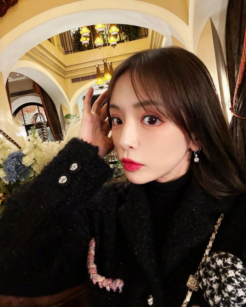 平成の歌姫「そっくり」親族との再会にファン感激「2人ともかわいい」「パワー強めですな!!」 - 西日本新聞me - MAGMOE