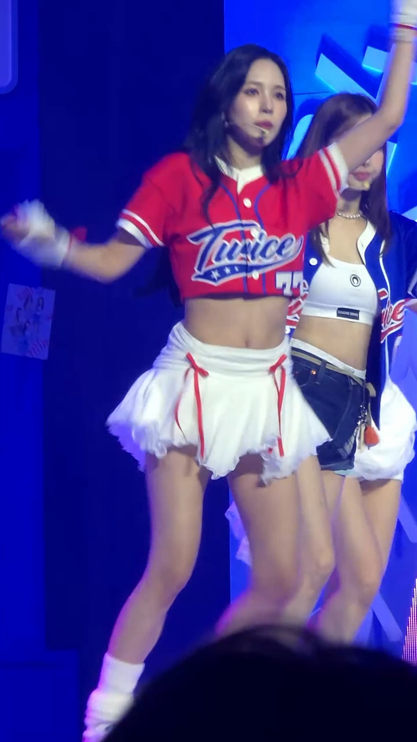 Mina devouring the "Here I Am" choreography as always - MAGMOE