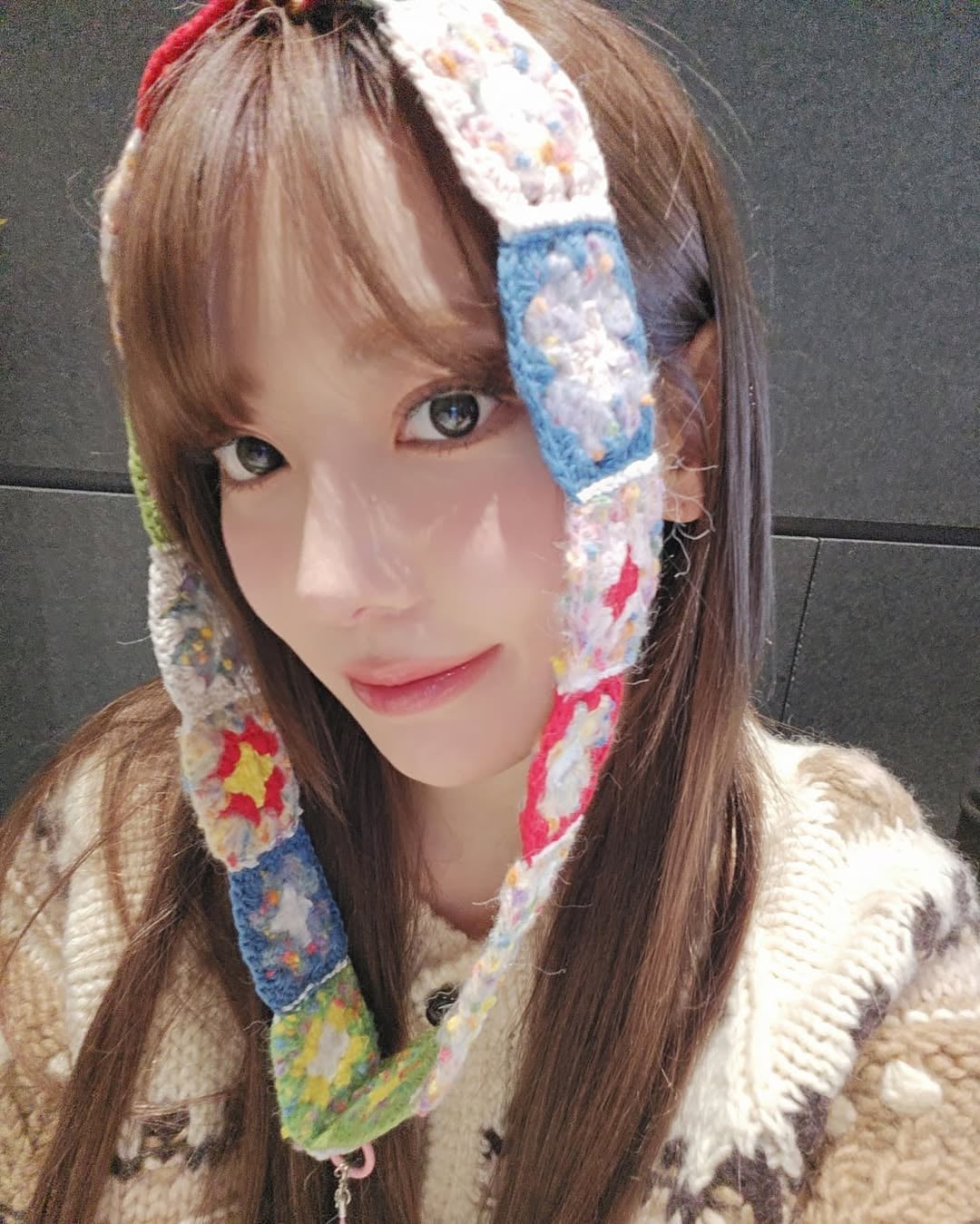 250113 宮脇咲良 Instagram 更新 - MAGMOE