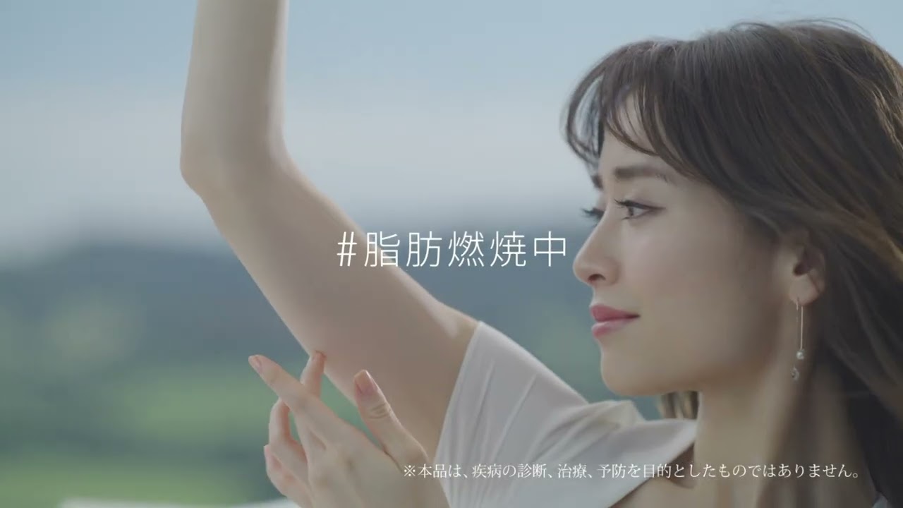 コカコーラ 泉里香 15秒01 - MAGMOE