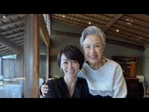 74歳の辺見マリ 孫撮影の愛娘・辺見えみりとの2ショットに「美人親娘」「そっくり」の声 Daily news - MAGMOE
