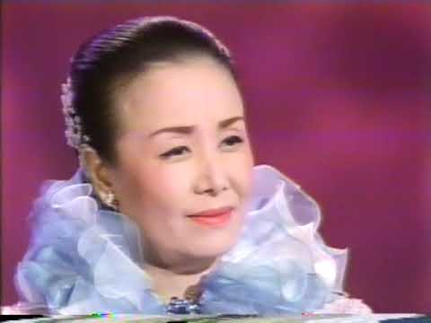歌のグランド ショー美空ひばりクリスマスに愛を唄う (1982) - Misora Hibari sings Christmas songs - MAGMOE