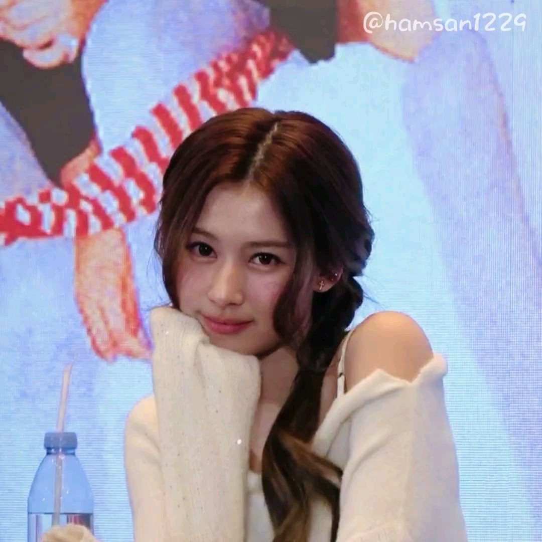 250222 Pretty Sana Posing - MAGMOE