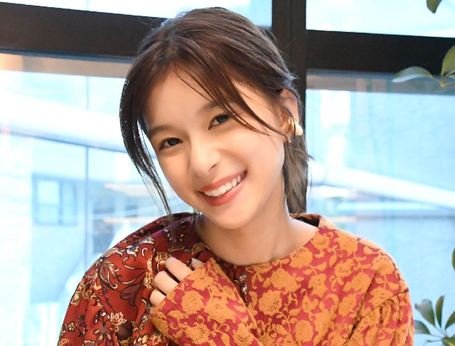 芳根京子“元カレ”と仲良しショット ファン「ヨリ戻さないのかな…」 - dメニューニュース - MAGMOE