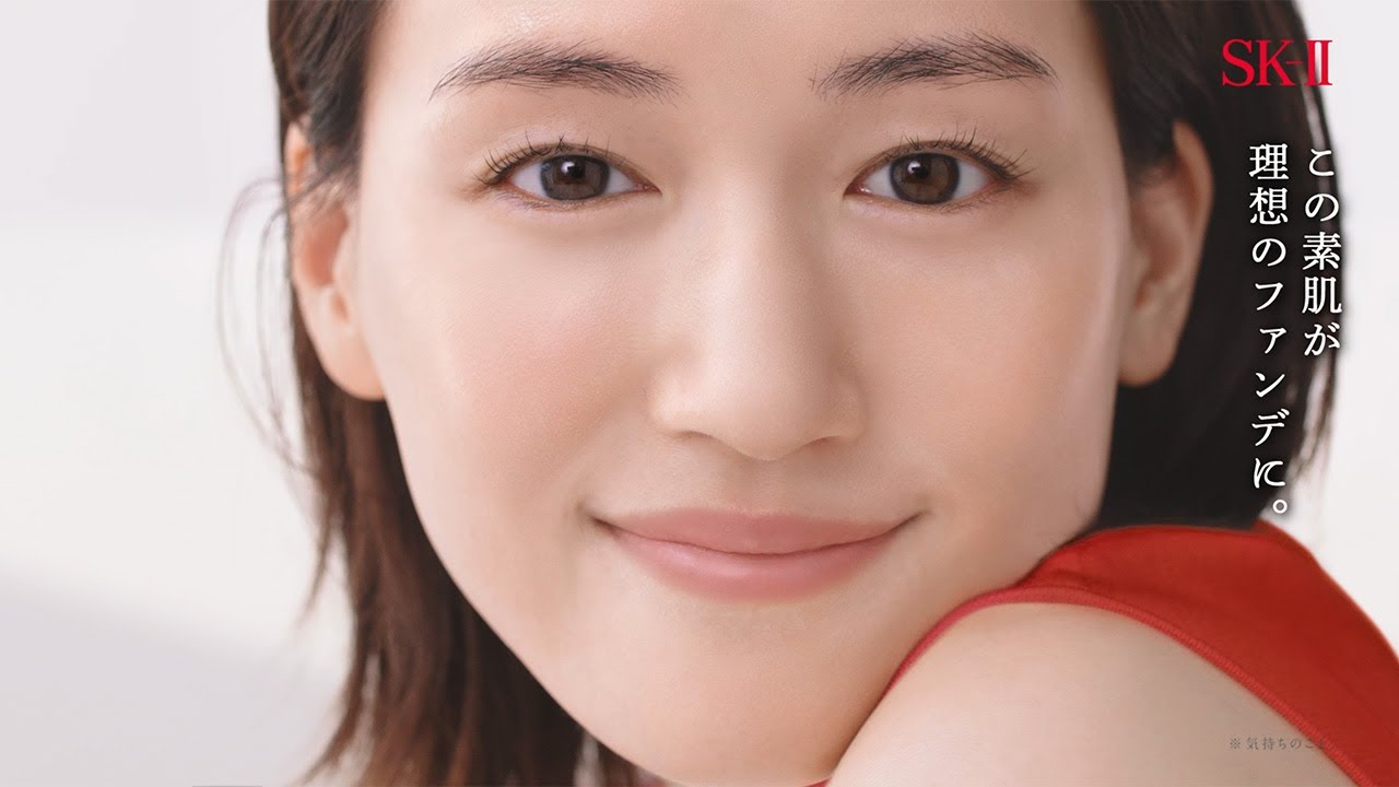 綾瀬はるか、「SK-II」CMで美肌披露 「毎朝、素肌が理想のファンデに」キャンペーンCM - MAGMOE