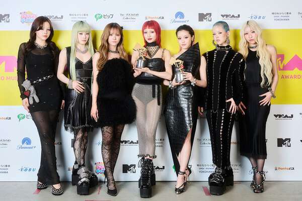 XG、黒から白へガラリ変化で圧巻ステージ W受賞に歓喜【MTV VMAJ】|au Webポータル芸能ニュース - MAGMOE