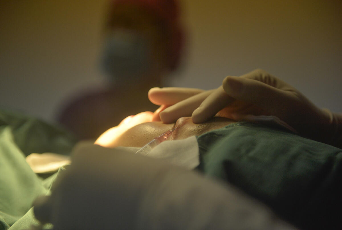 個人クリニックでも月1000万円の利益、美容クリニックの経理担当者が語る「潤う仕組み」とその裏側 【医療業界を揺るがす「直美」の現実（前編）】若手医師はなぜ保険診療を捨て美容医療に向かうのか ...